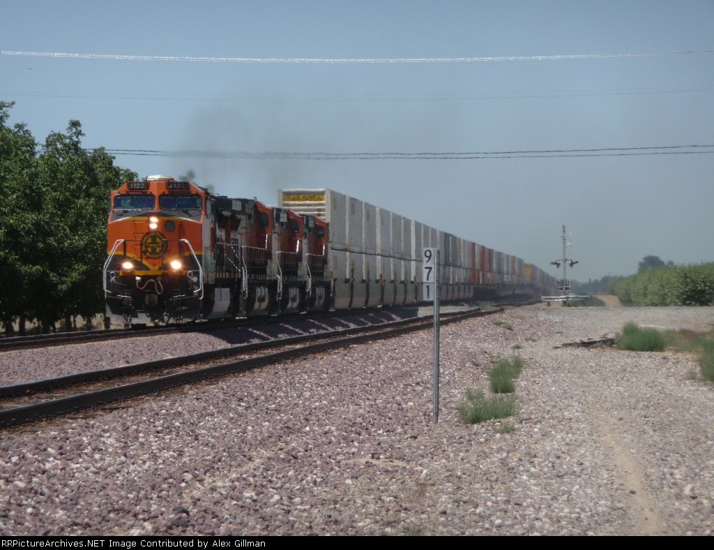 BNSF 1122 East